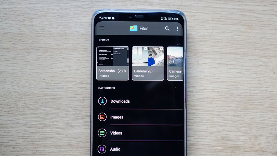 كيف يمكنك الوصول إلى الملفّات التي تقوم بتحميلها من الإنترنت على نظام Android؟ | AraMobi اراموبي